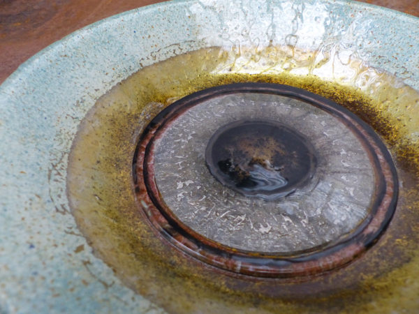 Fusing, objets en verre fusionnés avec inclusions de feuilles de métal